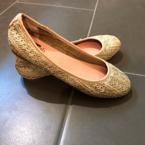Urban Outfitters | Shoes | Rattan Flats | Poshmark